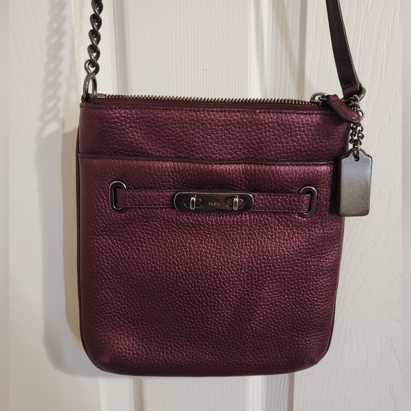 Coach | Bags | Coach Swagger Swingpack Metallic Pebble Leather ...
